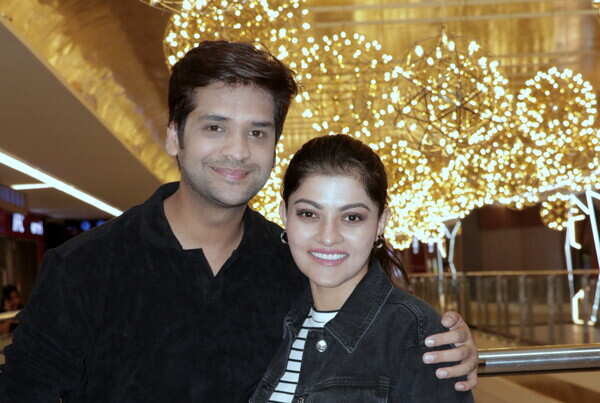 Singer Swayam Pravash and actress Prakruti Mishra entertain fans in a ...