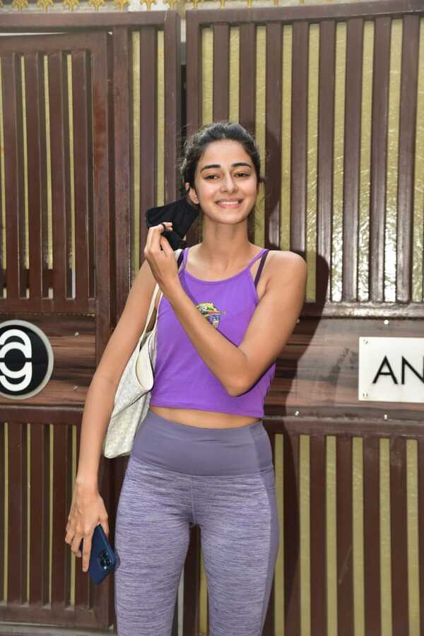 Pics: Ananya Panday heads for a yoga session after a girls night out ...