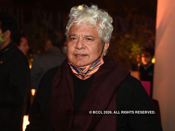 Anupam Kher: Was frightening to see only a few people at Mumbai airport ...