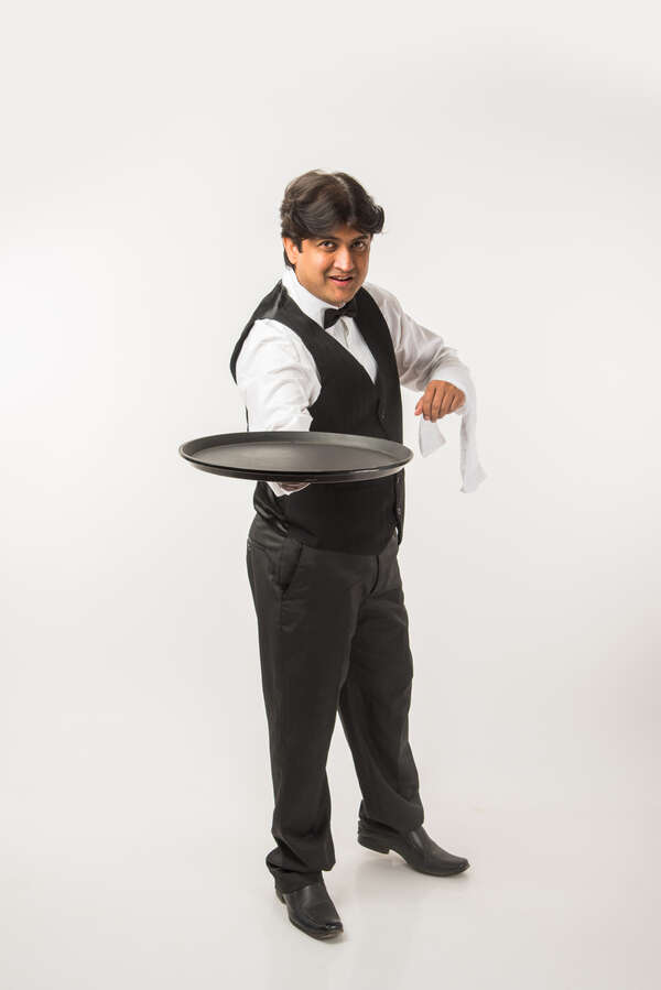 Kolkata eateries help employees hit by low tipping post COVID | Kolkata ...