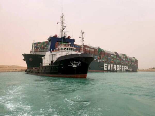 Giant ship blocks Suez Canal after veering off course in sandstorm ...