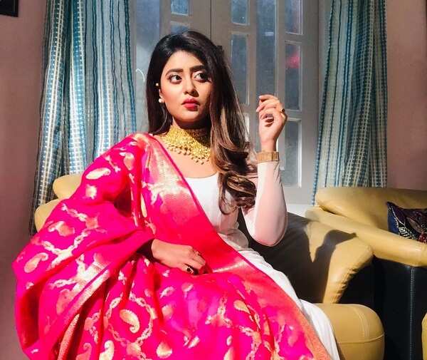 Misty Das soaks in the Holi spirit on the sets of Gangaram - Times of India