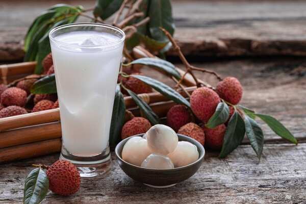 How to give a fun twist to litchis this season - Times of India