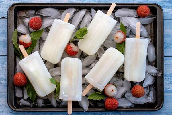 How to give a fun twist to litchis this season - Times of India