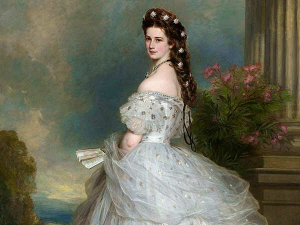 Royal beauty regime from queens around the world - Times of India