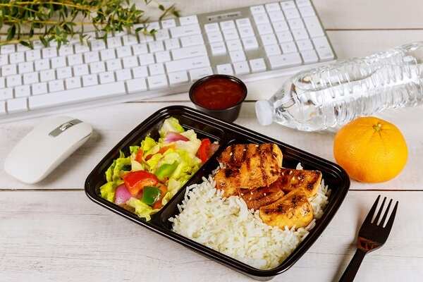 Cloud kitchens turn saviours for Kolkata’s locked-down foodies - Times ...