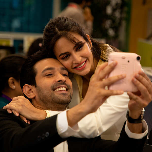 14 Phere on ZEE5 is becoming one of the most loved family entertainers ...