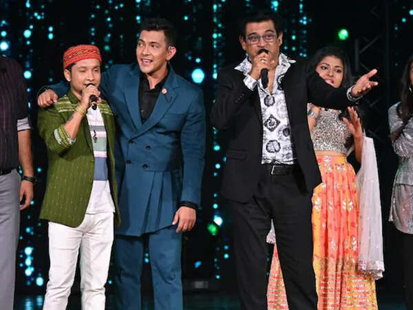 The Big Debate: Is 'Indian Idol 12' scripted? Ex-contestants Abhijeet ...