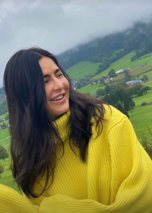 Katrina Kaif or Kareena Kapoor Khan: Who slayed the neon outfit better ...