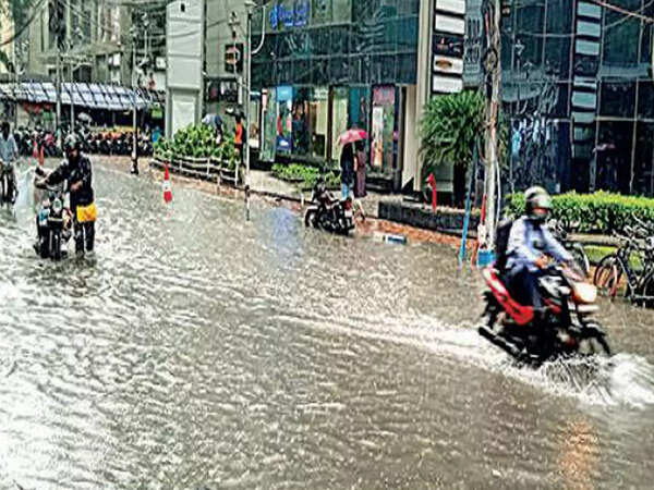 Sector V: Localized rain leaves parts of Salt Lake, East Kolkata ...