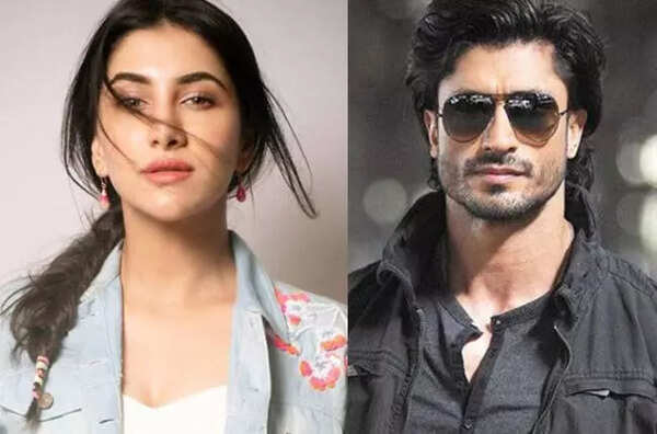 Rukmini’s sparkling chemistry with Vidyut Jammwal leaves fans in awe ...