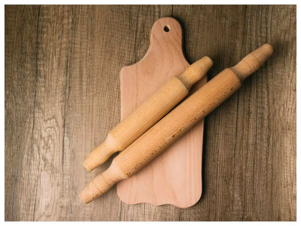 Deepika Padukone turns quizmaster and asks fans 'What's the use of a ...