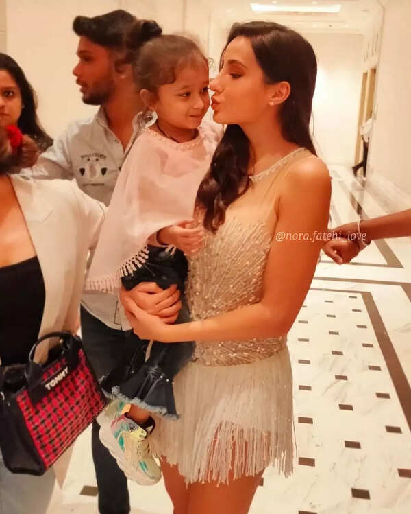 When Nora Fatehi wanted to take a fan home | Hindi Movie News - Times ...