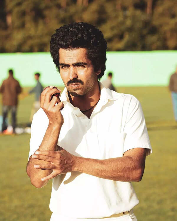 Harrdy Sandhu shares a captivating still from ‘83’ | Punjabi Movie News ...