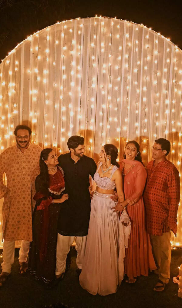 Milind Gunaji's son Abhishek Gunaji ties the knot with Radha Patil in a ...