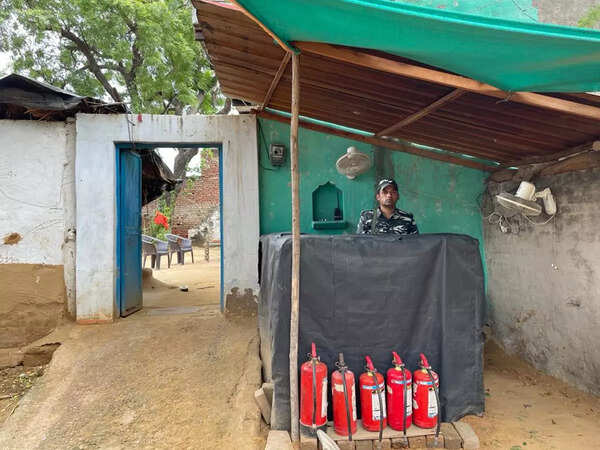 Congress: Hathras Rape Victim’s Family Not Keen To Fight Assembly ...