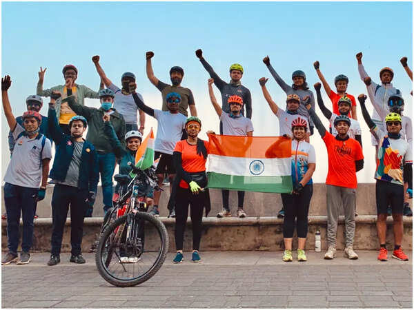 Mumbai cyclists celebrate Republic Day with a trail across the city ...