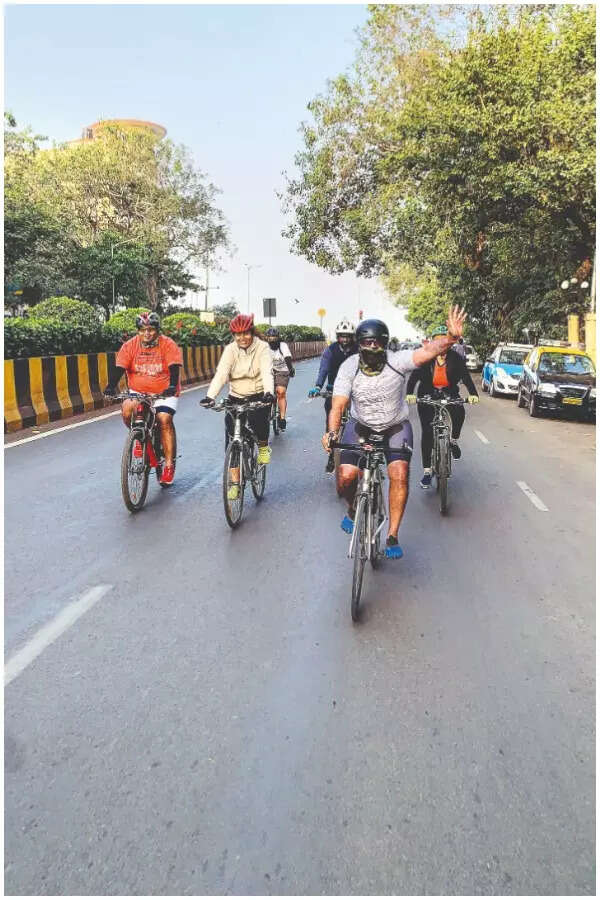 Mumbai cyclists celebrate Republic Day with a trail across the city ...