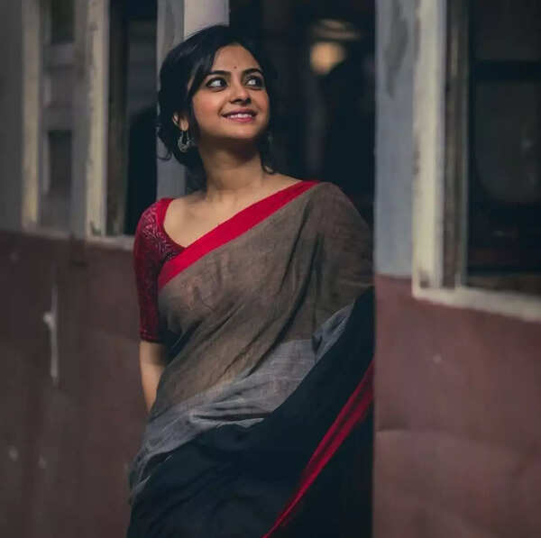 Solanki Roy: Does age really matter in a relationship? | Bengali Movie ...