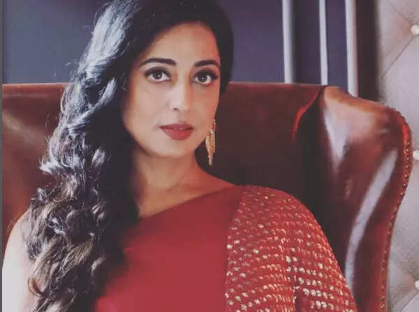 'Dev D' famed Mahie Gill confirms her secret marriage with long-time ...