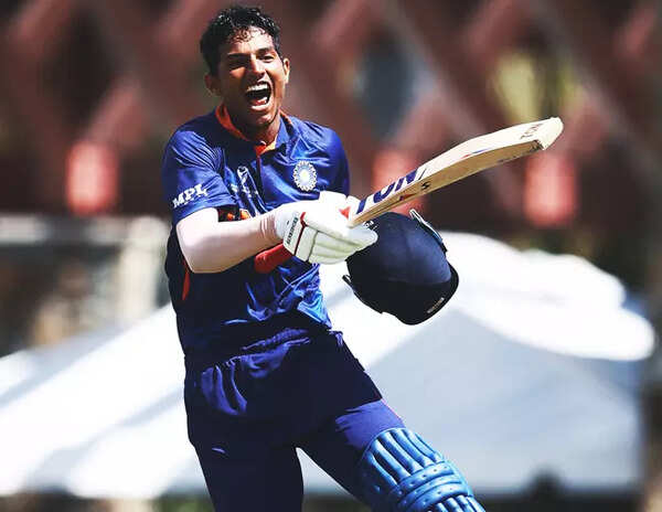 Yash Dhull: 'Bats like Virat Kohli, leads like MS Dhoni'; U-19 World ...
