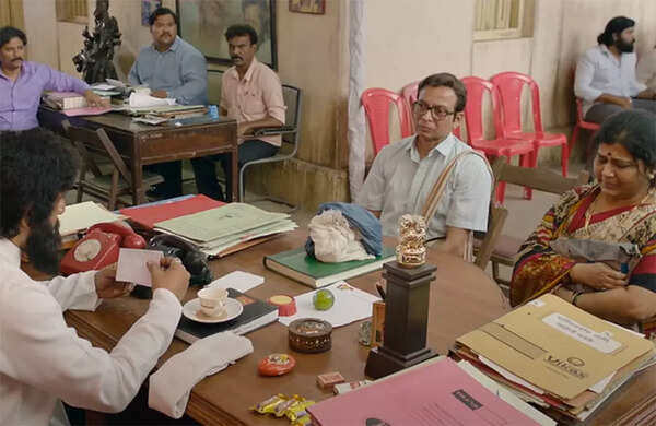 Dharmaveer Movie Review: Prasad Oak brings Anand Dighe to life in this ...