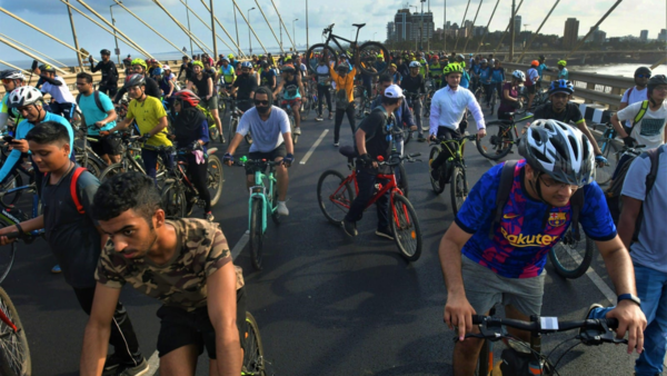 Mumbai Police set record for 'maximum people in cycle rally' on World ...
