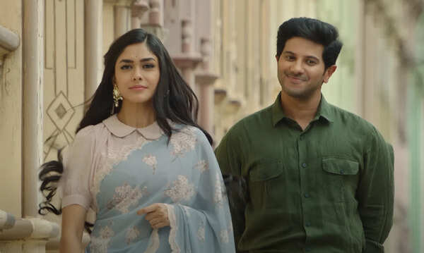 'Sita Ramam': Mrunal Thakur looks stunning opposite Dulquer Salmaan in ...