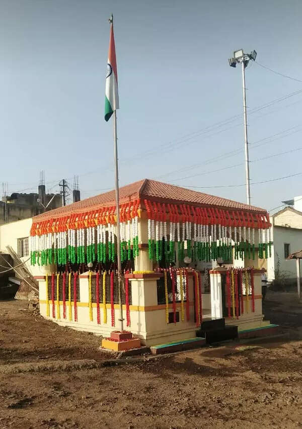 Shanmukhananda to honour 75 veterans from Apshinge military village on ...