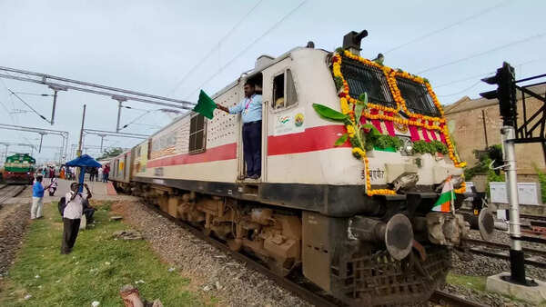 Madurai railway division’s Vaigai Express celebrates its 45th birthday ...