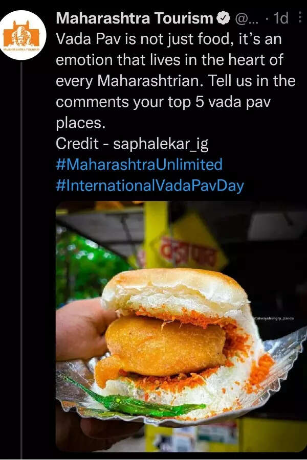 How Mumbai dabbawalas celebrated World Vada Pav Day | Mumbai News ...