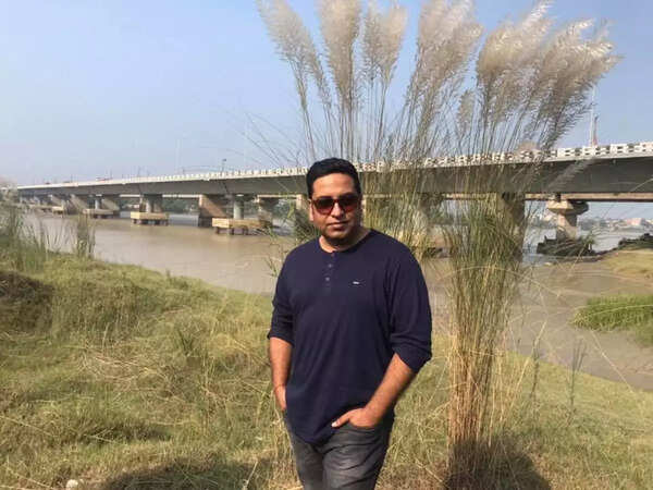 Dhrubo Banerjee on ‘Karnasubarnaer Guptodhon’: Sonada, Abir and Jhinuk ...