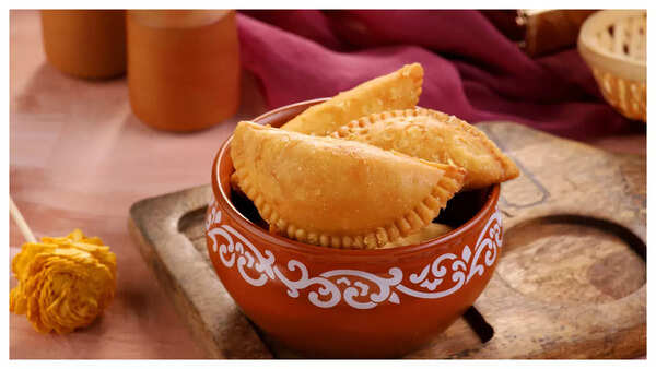 Hartalika Teej 2022: Pooja timings, significance, rituals and food ...