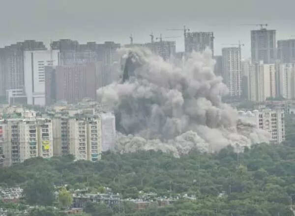 In India's largest demolition till date, Supertech twin towers brought ...