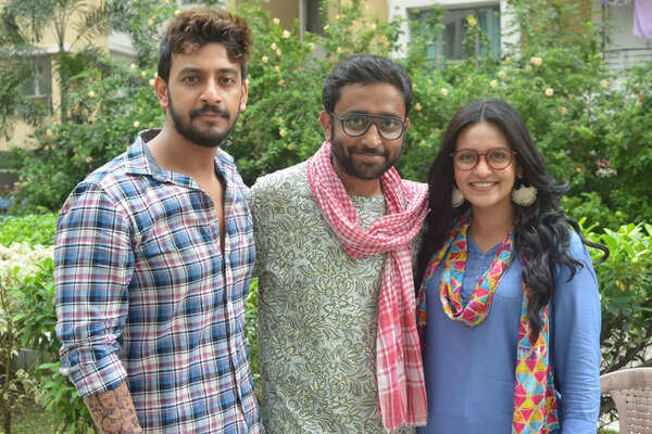 Bonny, Priyanka start shooting for Abhimanyu Mukherjee’s ‘Ahalya ... Bonny, Priyanka start shooting for Abhimanyu Mukherjee’s ‘Ahalya ...