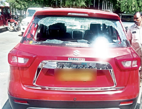 Shah: Security breach? Car comes in way of Amit Shah's cavalcade in ...
