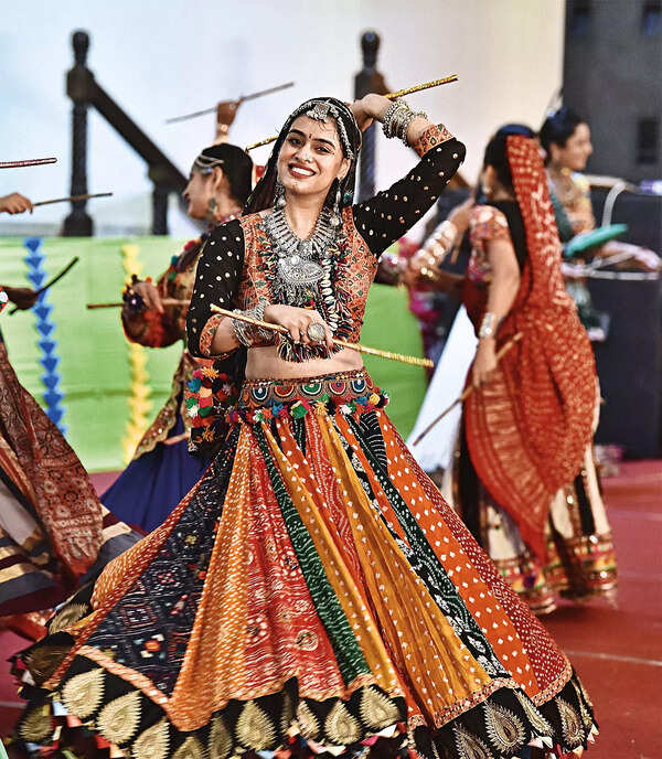 Hyderabadis groove to garba beats at this Navratri meet | Events Movie ...