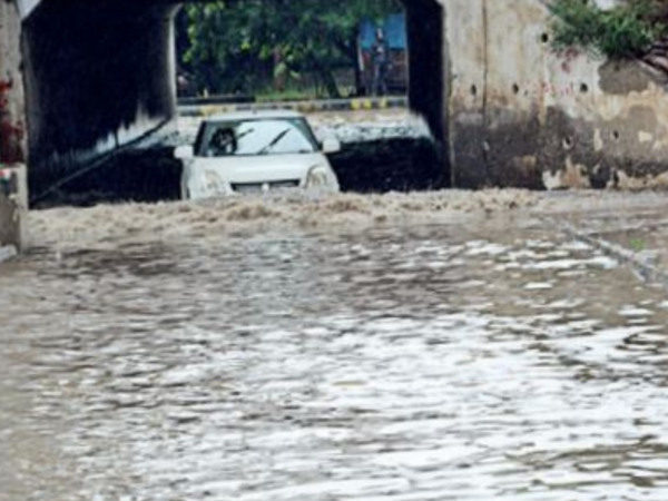 Flooding, wall collapse, uprooted trees: Over 48-hour rain throws Noida ...