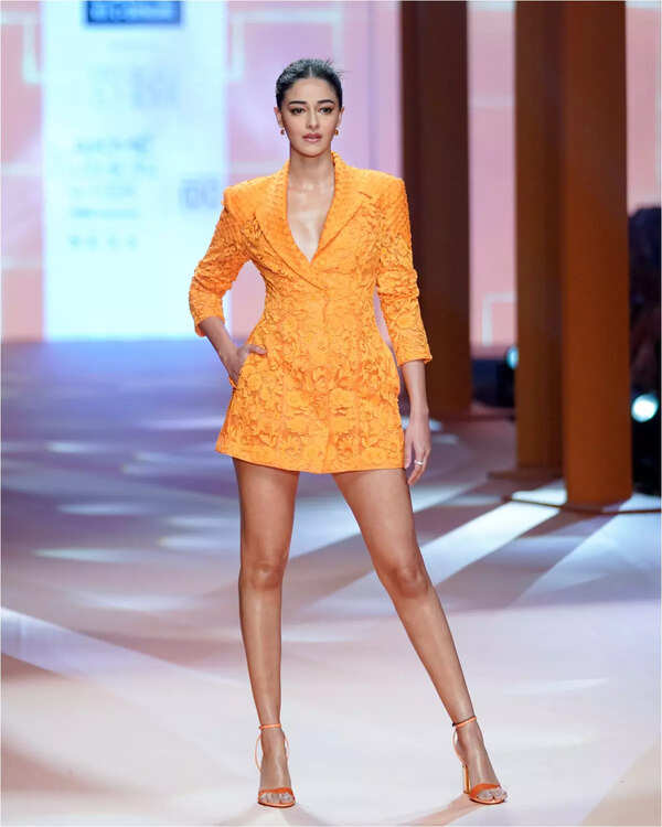 Ananya Panday looks visually arresting as she turns showstopper for ...