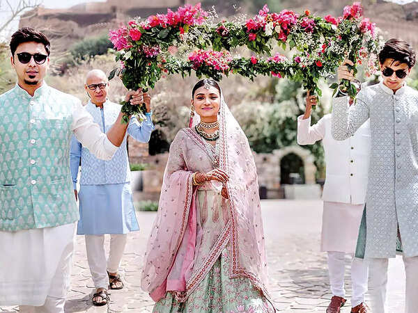 A fairy tale fort wedding - Times of India
