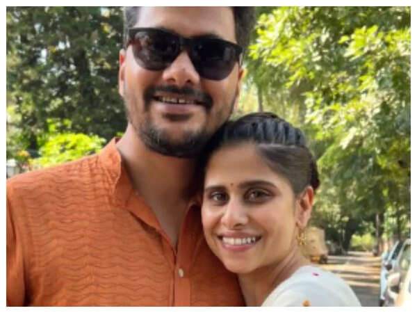 Sai Tamhankar celebrates her Diwali with rumoured boyfriend Anish Joag ...
