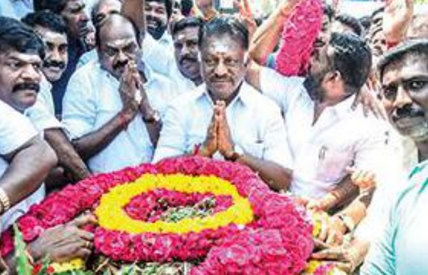 Maruthu Pandiyar: Tamil Nadu: Tributes paid to Maruthu Pandiyar ...