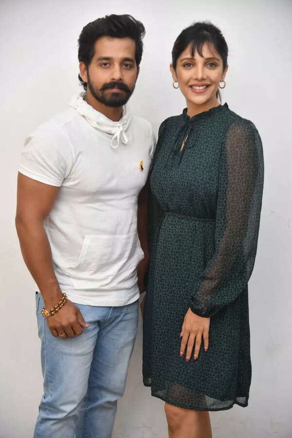 Abatara Maternala - Official Trailer