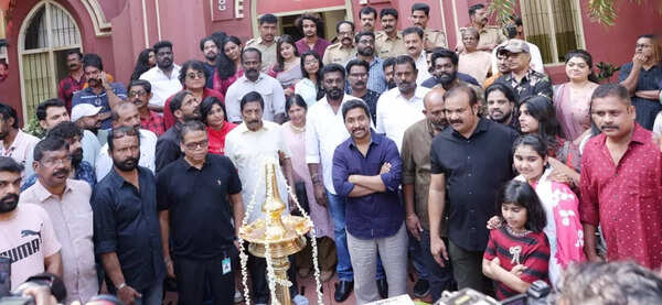 Sreenivasan returns to movie sets; films for ‘Kurukkan’ starring his ...