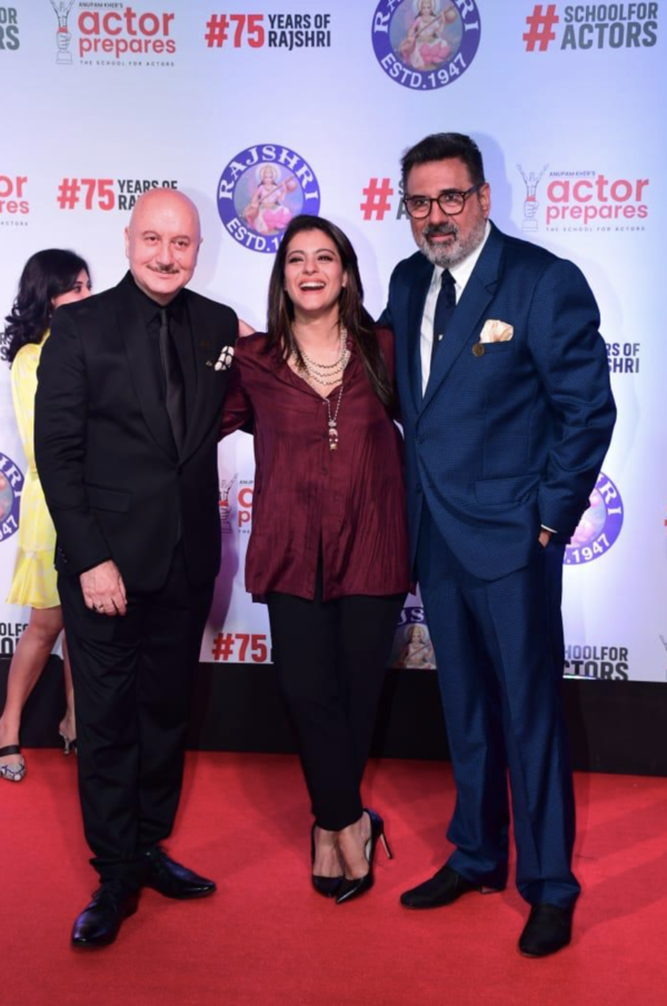 Kajol, Jaya Bachchan, Rani Mukerji, Madhuri Dixit arrive for Anupam Kher and Amitabh Bachchan’s ...