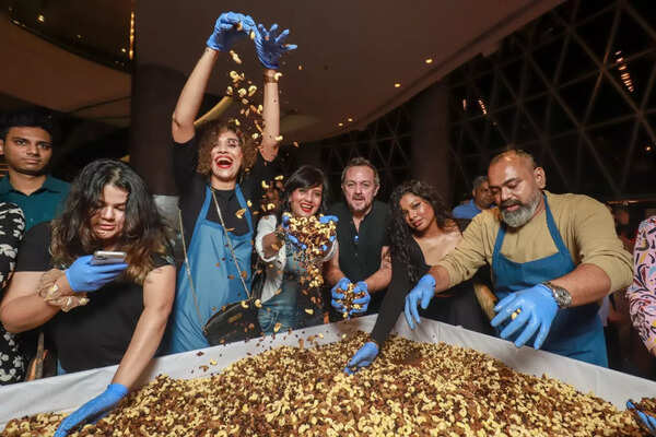 Grand cake mixing events kickstart Xmas festivities in Kolkata - Times ...