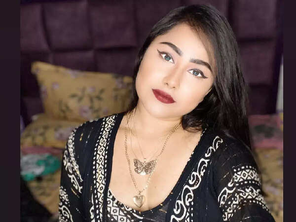 Did you know Bhojpuri sensation Priyanka Pandit once became a victim of ...