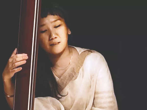 Japanese fans cleaning stadiums: It's cool but why are they doing it ...