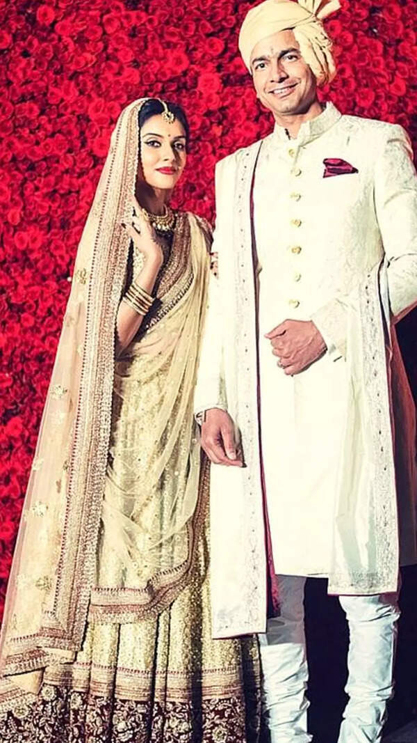 Asin Photos | Asin Images | Asin Pictures | Times of India Entertainment