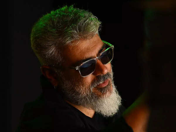 'Valimai' actor Ajith's latest shirtless picture goes viral